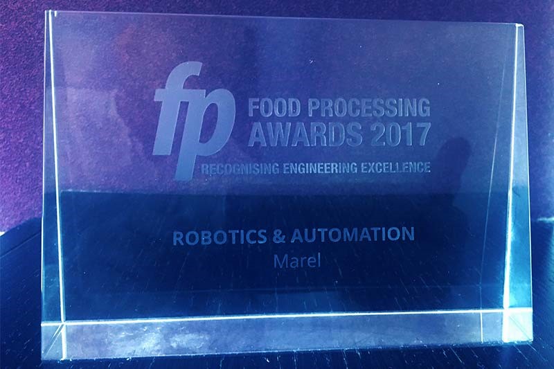 Robot with a Knife wins Food Processing award | Marel