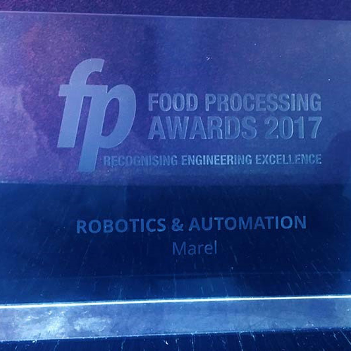 Robot with a Knife wins Food Processing award | Marel