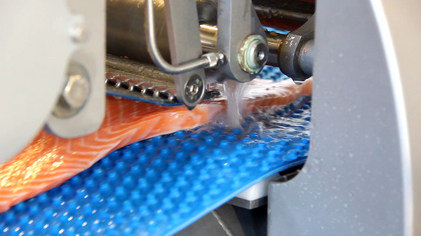 Meet our new high-quality pinboner with lower water consumption | Marel