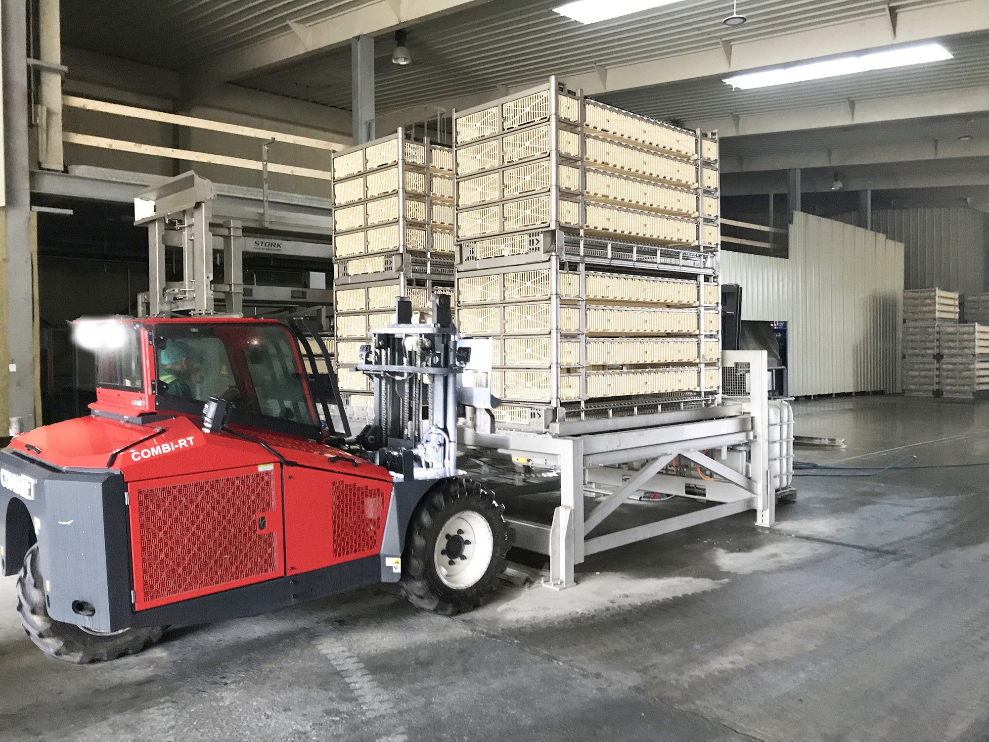 ATLAS live bird handling system | Marel